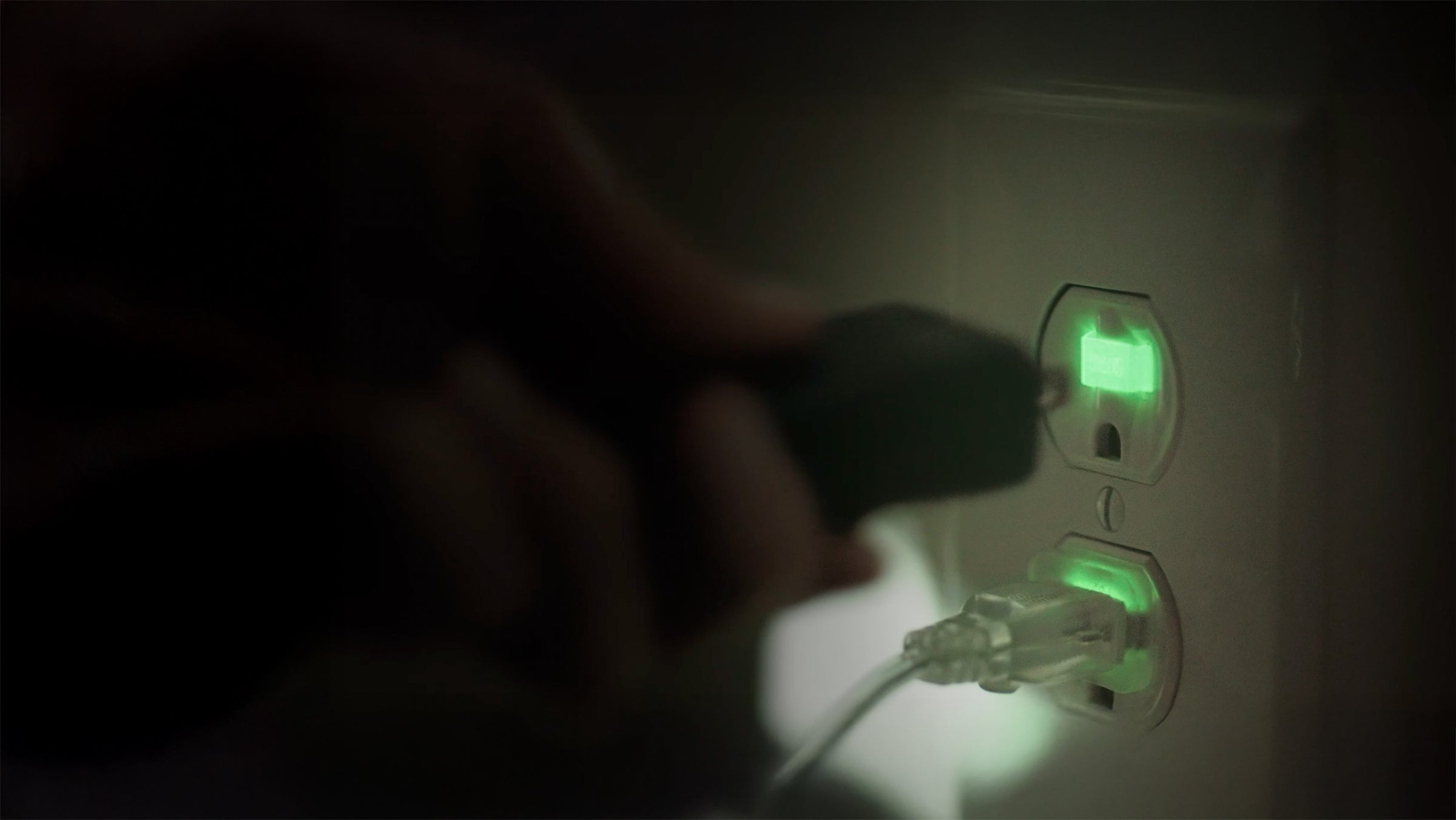 Snug Plug - Your Loose Outlet Fix!